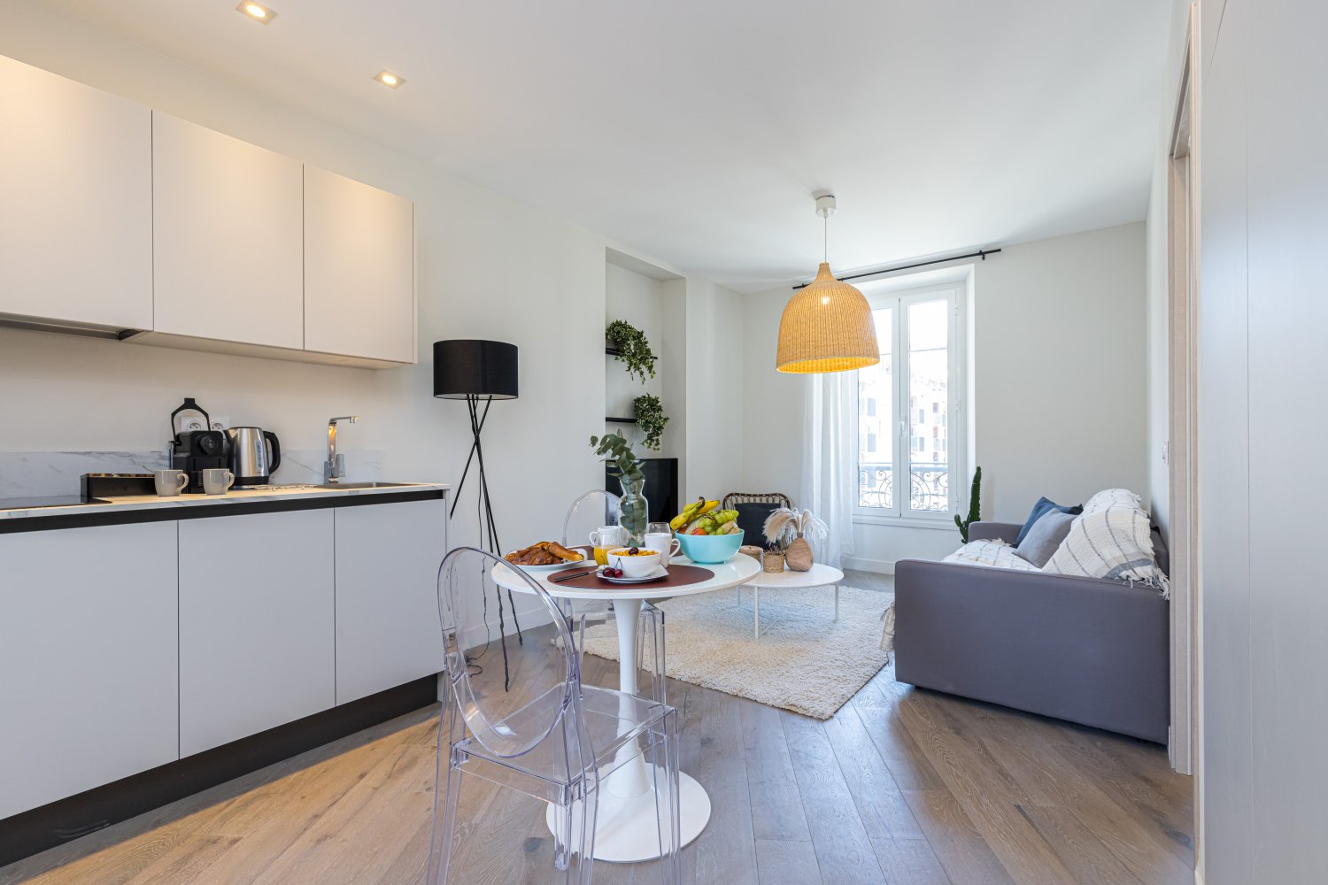 BAVASTRO - The Port - refurbished 2 piece ; apartment for rent in Nice ...