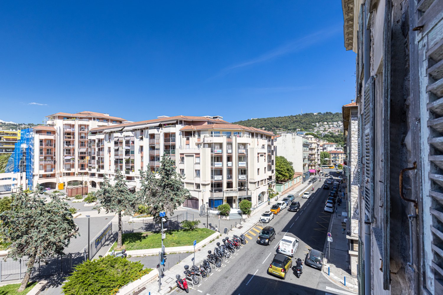 BAVASTRO - The Port - refurbished 2 piece ; apartment for rent in Nice ...